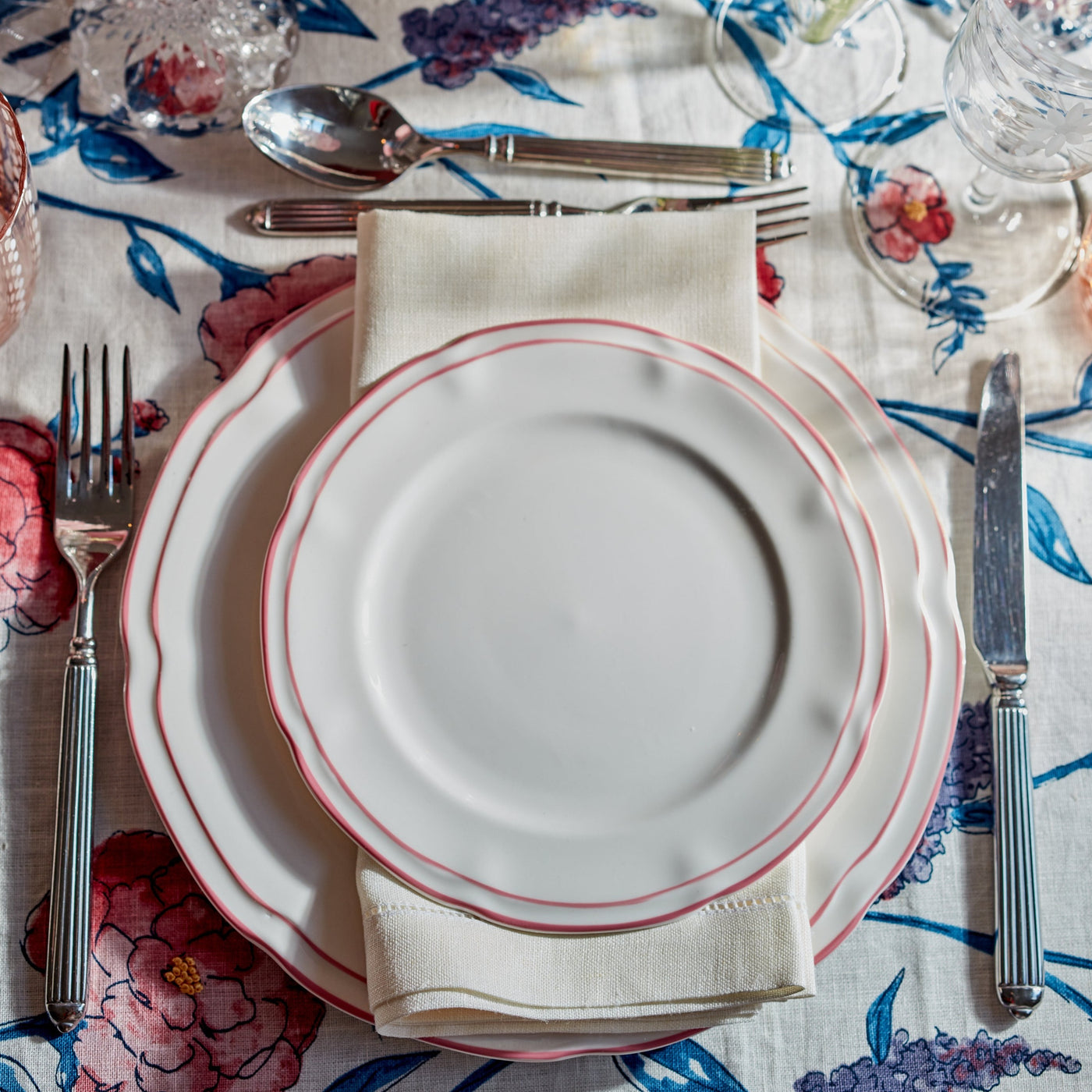 MM Dinner Plates
